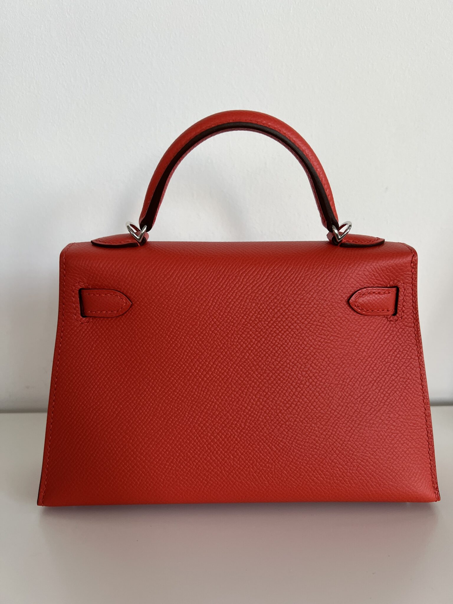 Hermès Mini Kelly 20 Capucine Epsom With Silver Hardware – AG Concierge ...