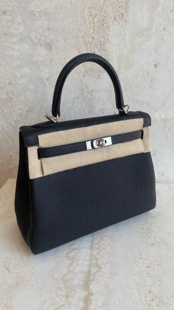 Hermès Kelly 25 Black Togo With Silver Hardware – AG Concierge Fzco
