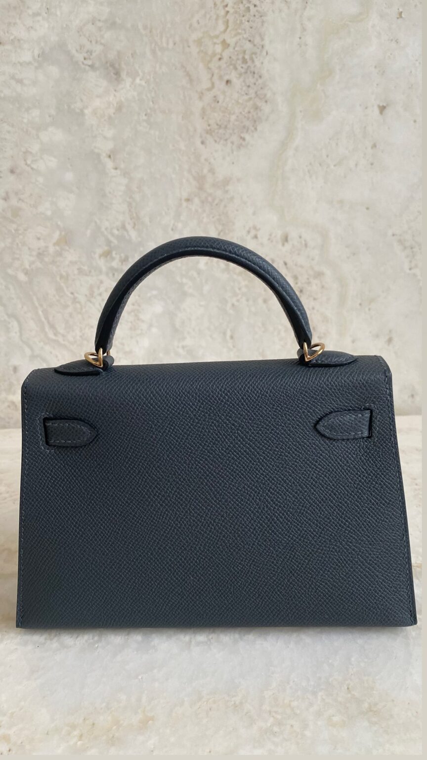Hermès Mini Kelly 20 Gris Misty/Prunoir Epsom With Gold Hardware ...