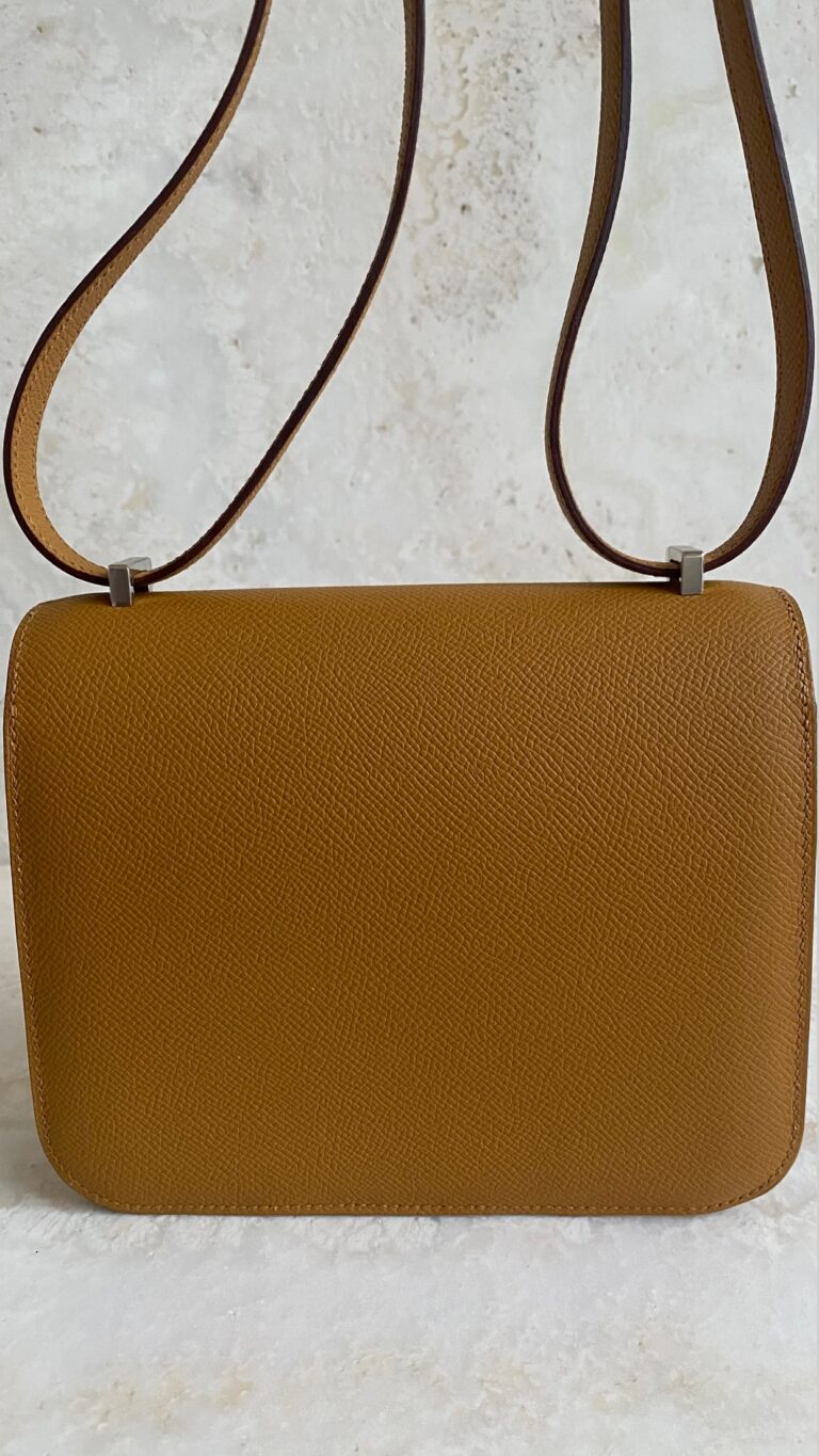 Hermès Constance 18 Sesame Epsom With Black Latique Hardware – AG ...